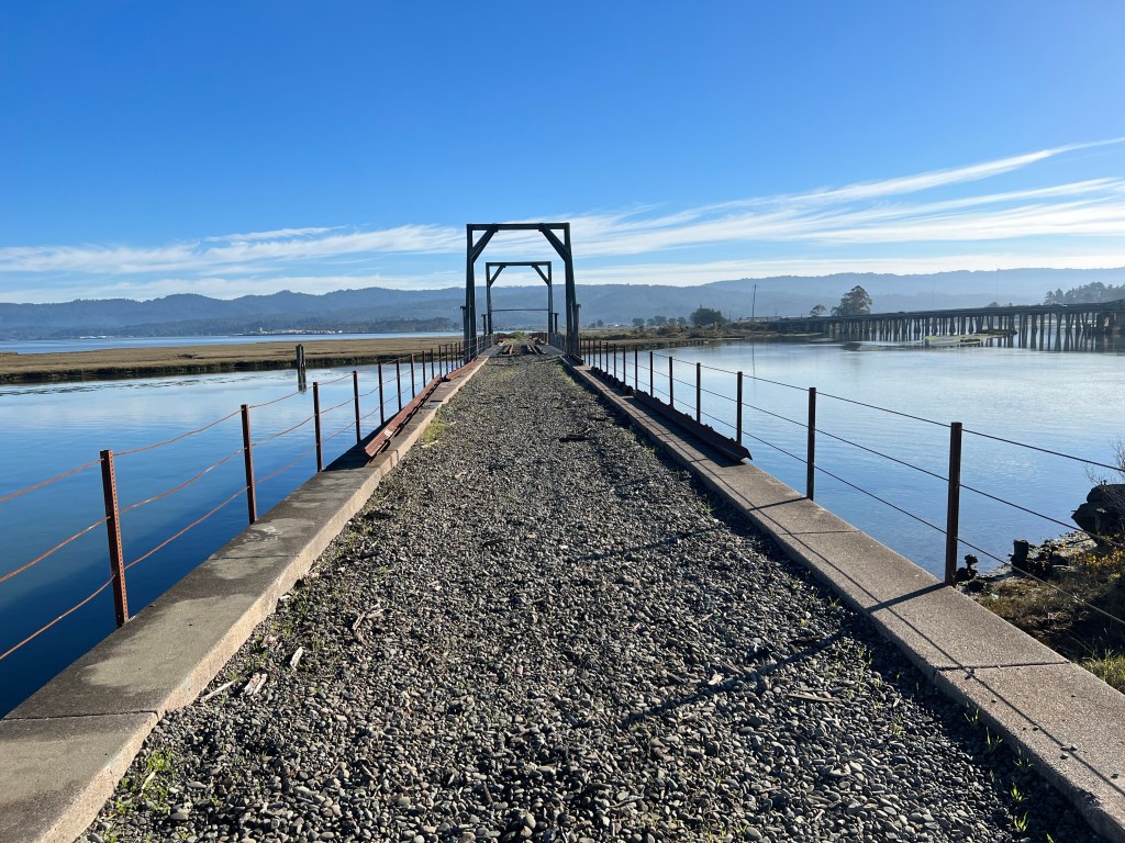 Northwestern Pacific’s Eureka Slough Bridge – Corvid Sketcher